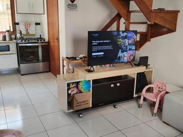 Sobrado em Hípica