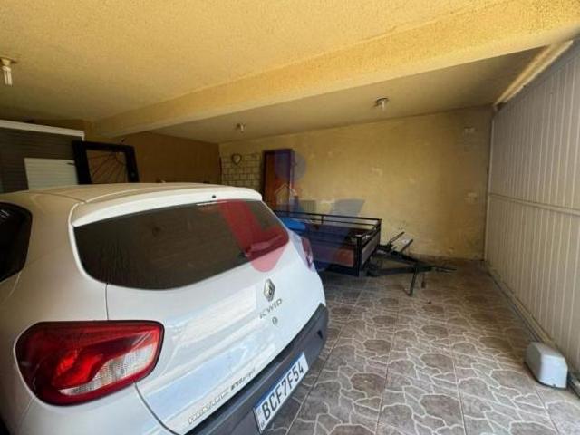 Sobrado em Iguaçu, Araucária/PR de 300m² 3 quartos à venda por R$ 1.500.000,00