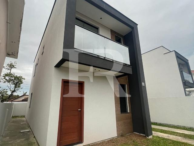Sobrado em Ingleses do Rio Vermelho, Florianópolis/SC de 100m² 3 quartos à venda por R$ 551.900,00