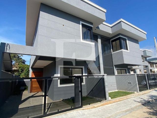 Sobrado em Ingleses do Rio Vermelho, Florianópolis/SC de 129m² 3 quartos à venda por R$ 649.000,00
