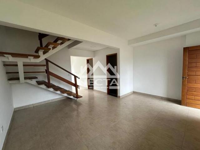 Sobrado em Indaiá, Caraguatatuba/SP de 130m² 3 quartos à venda por R$ 600.000,00
