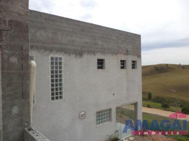 Sobrado em Jacareí, no bairro Condomínio Parque Vale dos Lagos, à venda