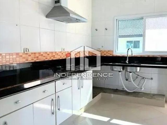 Sobrado em Jardim Terras de Santa Helena, Jacareí/SP de 356m² 3 quartos à venda por R$ 1.068.000,00