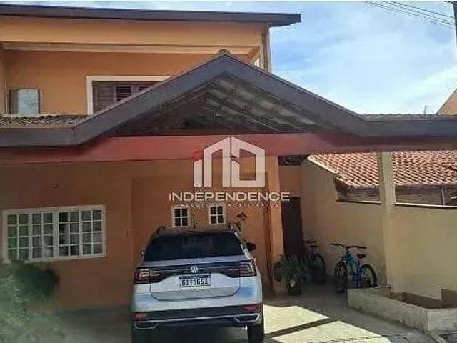 Sobrado em Jardim Uirá, São José dos Campos/SP de 250m² 3 quartos à venda por R$ 940.000,00