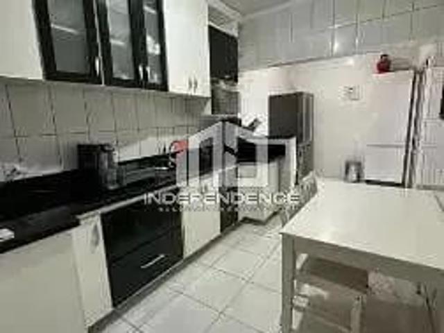 Sobrado em Jardim Uirá, São José dos Campos/SP de 250m² 3 quartos à venda por R$ 940.000,00