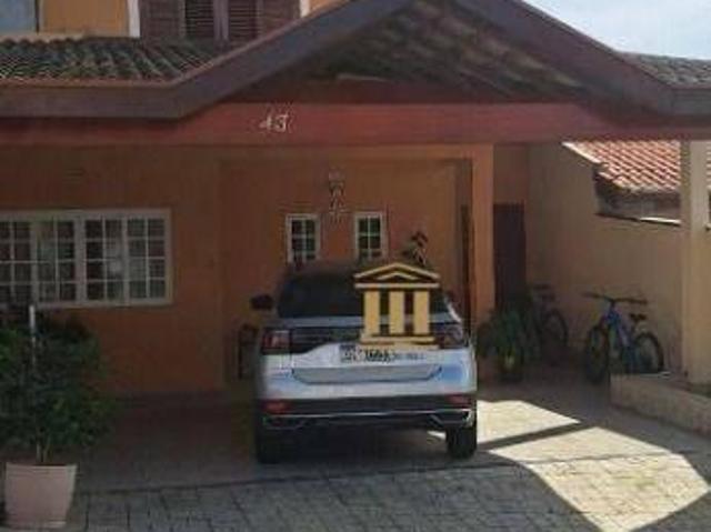 Sobrado em Jardim Uirá, São José dos Campos/SP de 250m² 3 quartos à venda por R$ 900.000,00