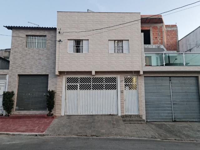Sobrado em Jardim Varan, Suzano/SP de 194m² 4 quartos à venda por R$ 749.000,00