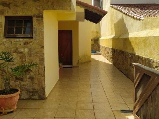 Sobrado em Jardim Altos de Suzano, Suzano/SP de 344m² 4 quartos à venda por R$ 1.200.000,00