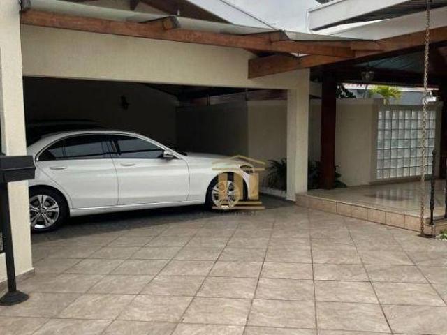 Sobrado em Jardim Alvorada, São José dos Campos/SP de 300m² 4 quartos à venda por R$ 1.990.000,00