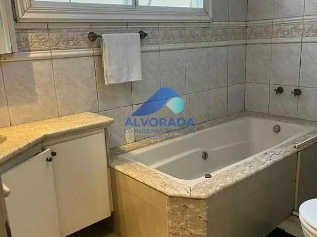 Sobrado em Jardim Alvorada, São José dos Campos/SP de 300m² 4 quartos à venda por R$ 2.200.000,00