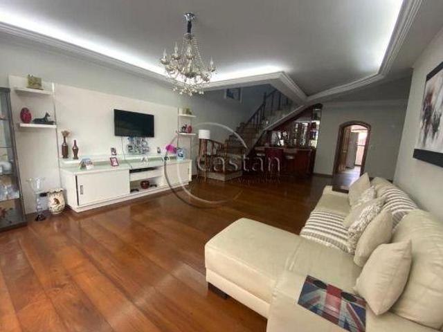 Sobrado em Jardim Avelino