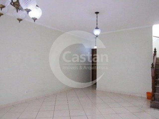 Sobrado em Jardim Avelino