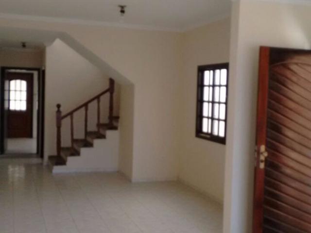 Sobrado em Jardim Califórnia, Jacareí/SP de 0m² 3 quartos à venda por R$ 379.000,00