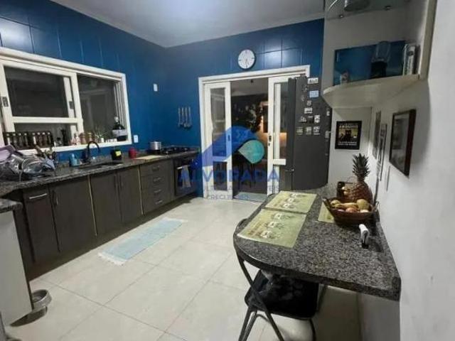 Sobrado em Jardim das Indústrias, São José dos Campos/SP de 110m² 3 quartos à venda por R$ 1.010.000
