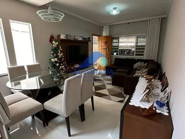 Sobrado em Jardim das Indústrias, São José dos Campos/SP de 240m² 5 quartos à venda por R$ 1.099.900,00