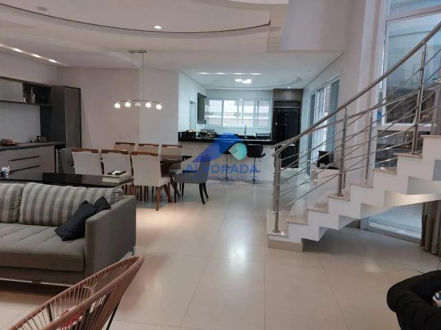 Sobrado em Jardim do Golfe, São José dos Campos/SP de 372m² 4 quartos à venda por R$ 5.489.900,00