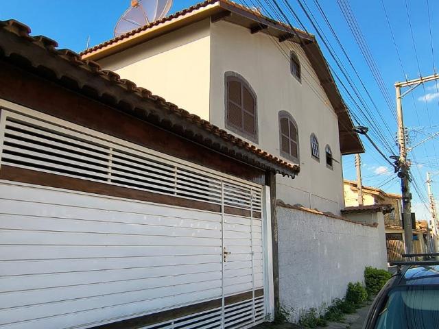 Sobrado em Jardim Emília, Jacareí/SP de 0m² 3 quartos à venda por R$ 529.000,00