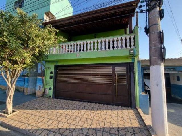 Sobrado em Jardim Europa, Suzano/SP de 244m² 3 quartos à venda por R$ 640.000,00