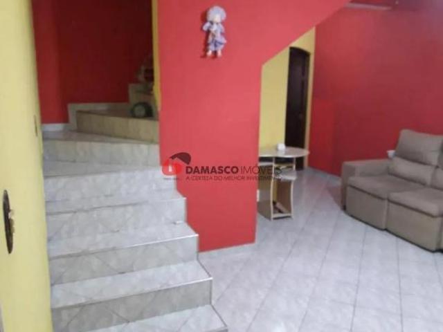 Sobrado em Jardim Guairaca