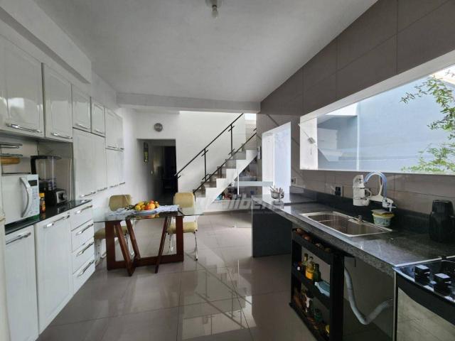 Sobrado em Jardim Guapituba, Mauá/SP de 180m² 2 quartos à venda por R$ 819.000,00