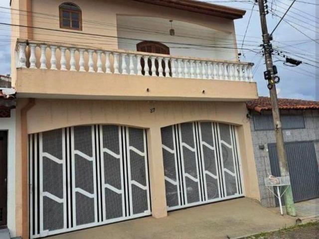 Sobrado em Jardim Imperial, Cruzeiro/SP de 140m² 3 quartos à venda por R$ 400.000,00