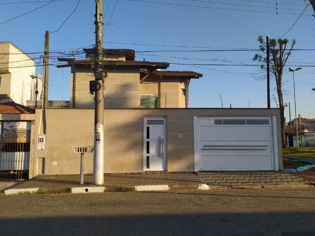 Sobrado em Jardim Josué, Suzano/SP de 250m² 3 quartos à venda por R$ 849.900,00