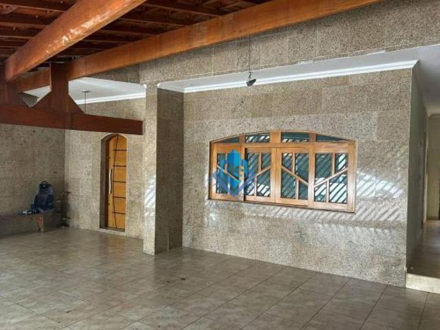 Sobrado em Jardim Maria Adelaide, São Bernardo do Campo/SP de 235m² 4 quartos à venda por R$ 950.000