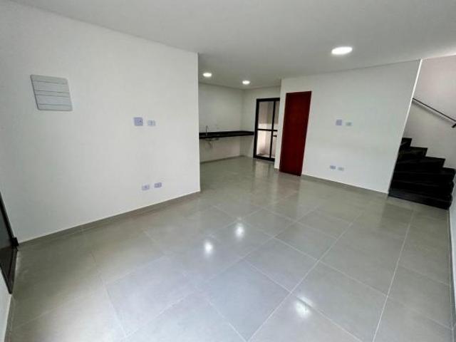 Sobrado em Jardim Melvi, Praia Grande/SP de 62m² 2 quartos à venda por R$ 450.000,00