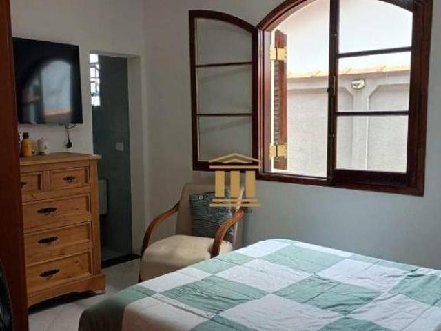 Sobrado em Jardim Oriente, São José dos Campos/SP de 245m² 3 quartos à venda por R$ 820.000,00