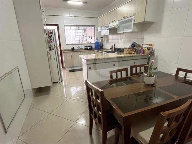 Sobrado em Jardim Pacaembu, Jundiaí/SP de 260m² 3 quartos à venda por R$ 1.049.000,00