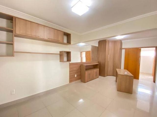 Sobrado em Jardim Paulista, Araçatuba/SP de 254m² 3 quartos à venda por R$ 1.500.000,00