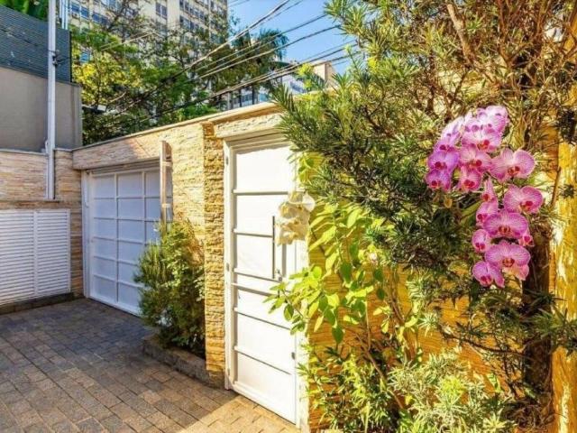 Sobrado em Jardim Paulistano, São Paulo/SP de 220m² 4 quartos à venda por R$ 3.699.900,00