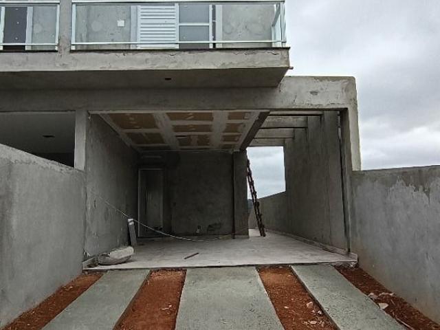 Sobrado em Jardim Rio das Pedras, Cotia/SP de 150m² 3 quartos à venda por R$ 780.000,00 ou para locação R$ 3.800,00/mes