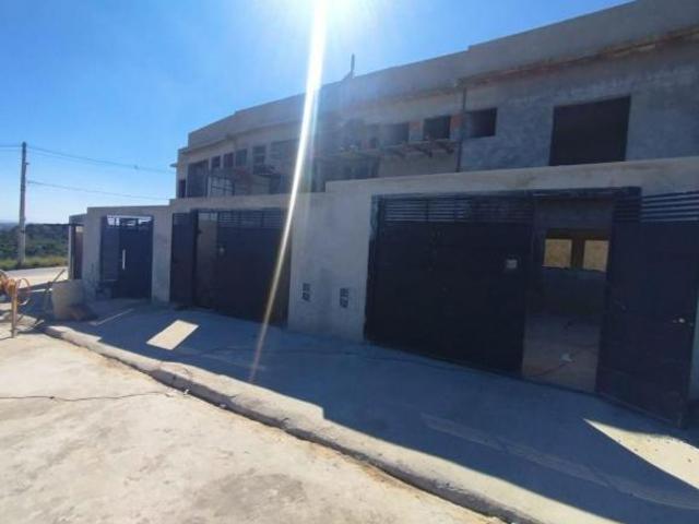 Sobrado em Jardim Rio Negro, Itaquaquecetuba/SP de 78m² 2 quartos à venda por R$ 420.000,00