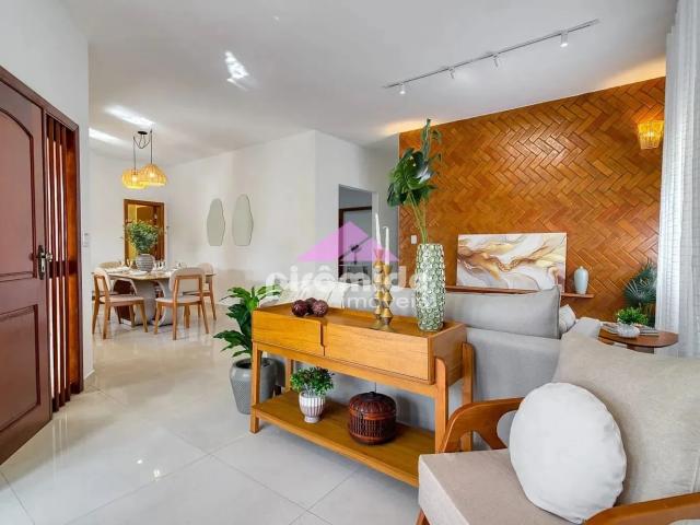 Sobrado em Jardim Santa Maria, Jacareí/SP de 358m² 7 quartos à venda por R$ 1.129.900,00
