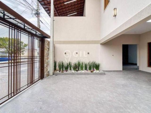 Sobrado em Jardim Santa Maria, Jacareí/SP de 358m² 7 quartos à venda por R$ 1.200.000,00