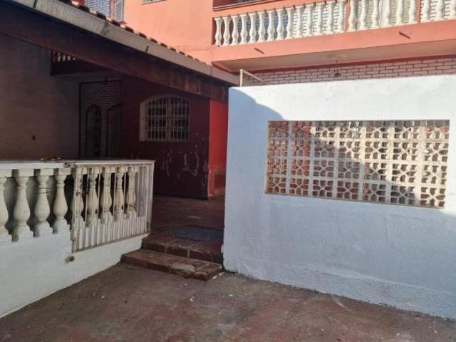 Sobrado em Jardim Suzano, Suzano/SP de 282m² 2 quartos à venda por R$ 600.000,00