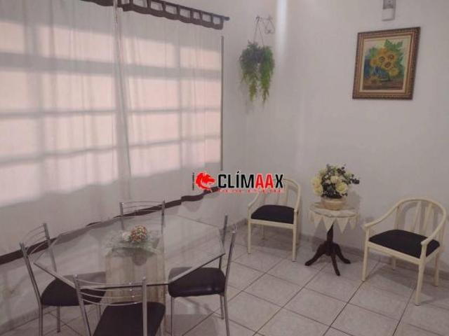 Sobrado em Lapa de Baixo com 186m² de terreno, 3 dorm. e suíte Zona Oeste SP