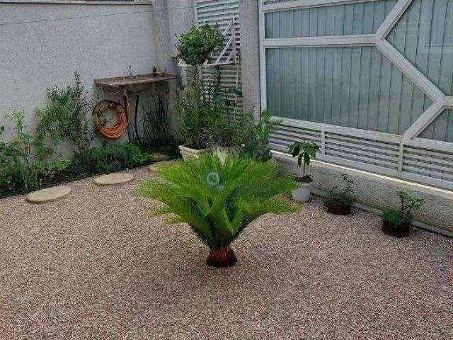 Sobrado em Lindóia, Curitiba/PR de 160m² 3 quartos à venda por R$ 910.000,00