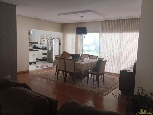Sobrado em Loteamento Villa Branca, Jacareí/SP de 0m² 3 quartos à venda por R$ 1.600.000,00