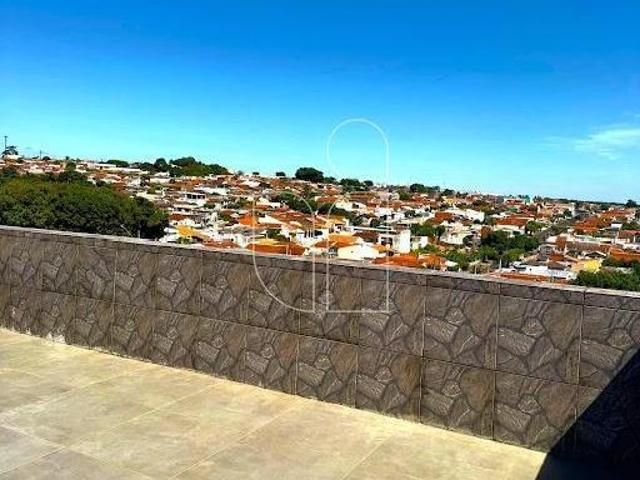 Sobrado em Palmital Marília