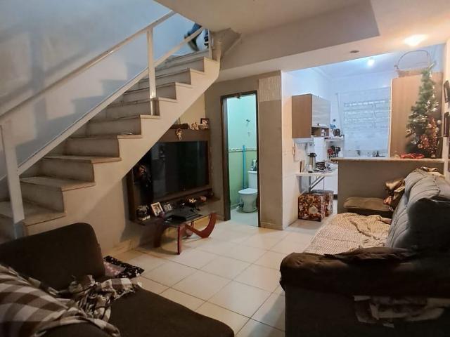 Sobrado em Parque Bitaru, São Vicente/SP de 55m² 2 quartos à venda por R$ 269.900,00
