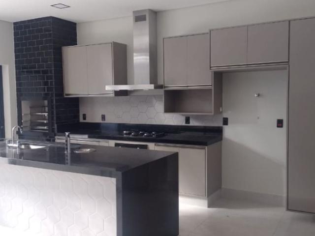 Sobrado em Parque Brasil 500, Paulínia/SP de 241m² 4 quartos à venda por R$ 1.889.000,00