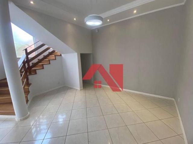 Sobrado em Parque Guainco, Mogi Guaçu/SP de 262m² 3 quartos à venda por R$ 850.000,00