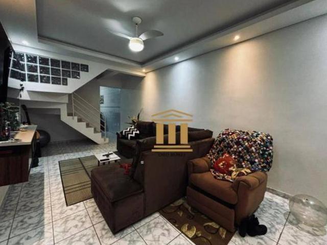 Sobrado em Parque Nova Esperança, São José dos Campos/SP de 190m² 4 quartos à venda por R$ 745.000,0