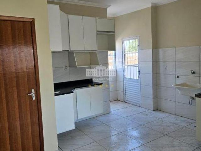 Sobrado em Parque Residencial Aeroporto, Araçatuba/SP de 233m² 5 quartos à venda por R$ 450.000,00