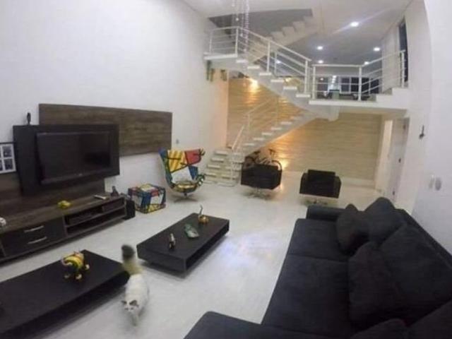 Sobrado em Parque Residencial Itapeti, Mogi das Cruzes/SP de 300m² 4 quartos à venda por R$ 1.990.00