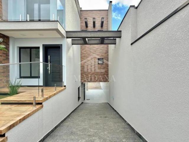 Sobrado em Pedro Moro, São José dos Pinhais/PR de 142m² 3 quartos à venda por R$ 969.000,00