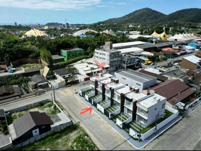 Sobrado em, Penha/SC de 66m² à venda por R$ 649.000,00