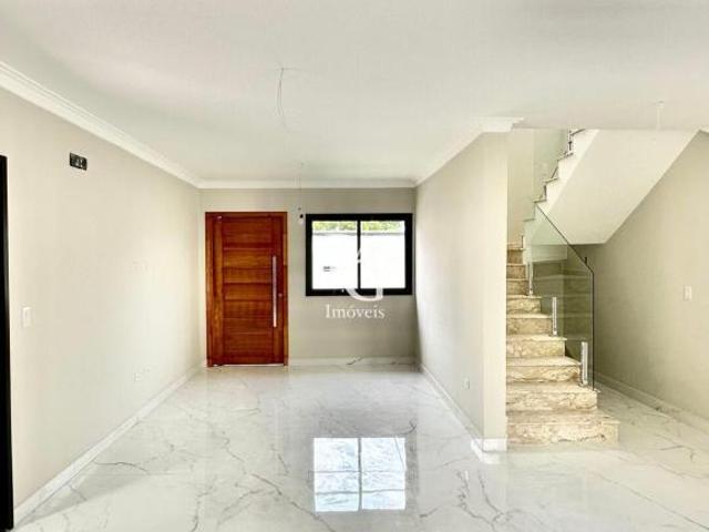 Sobrado em Pinhais com 128m 3 Dorm. sendo 1 Suíte Espaço gourmet com churrasqueira Vaga de gar